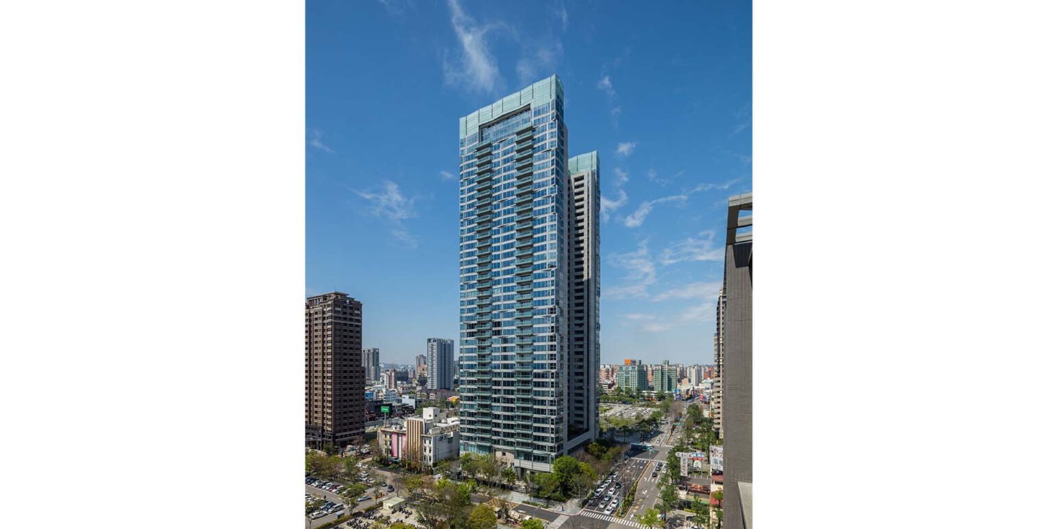 Solitaire Towers - Johnson Fain